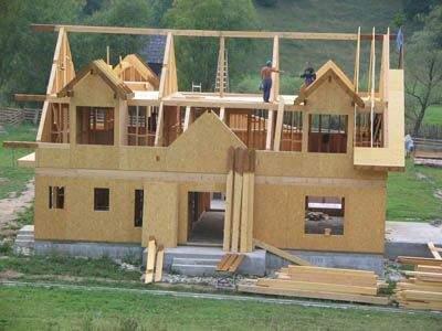 structuri de case placate cu OSB | structuri case din lemn