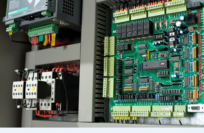 PANOU DE COMANDA LIFT CU MICROPROCESOR | PANOU DE COMANDĂ CU ...