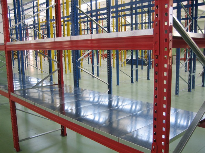 Raft metalic industrial cu depozitare manuala | rafturi metalice