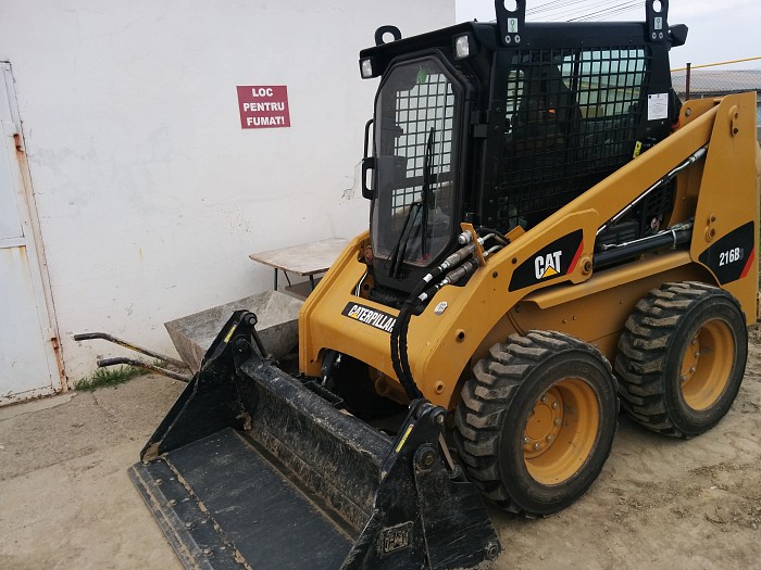 Utilaje constructii de inchiriat | Buldoexcavator, Mini incarcator ...
