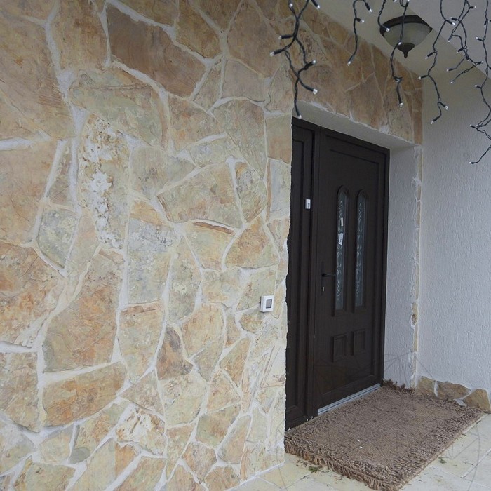 Calcar poligonal Macedonia Crem | Piatra Naturala Poligonala