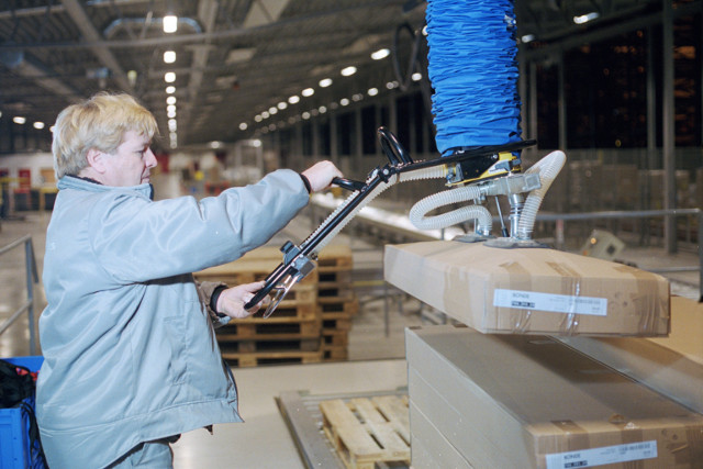 Dispozitive de ridicat cu vacuum pentru saci | echipamente de ridicat