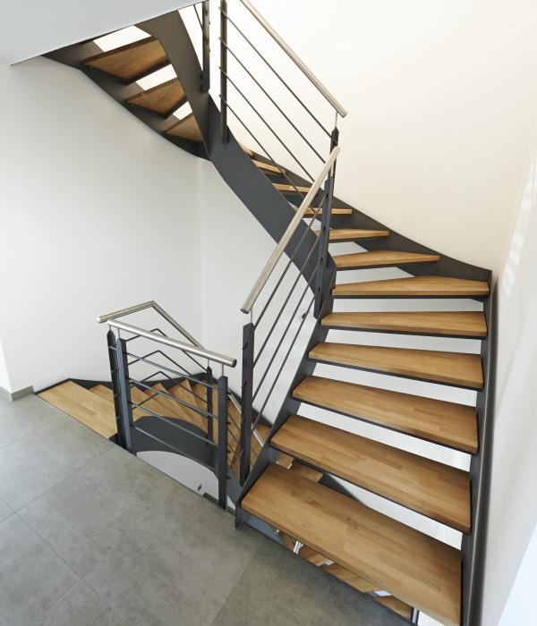 Scari interioare la comanda | scari de interior