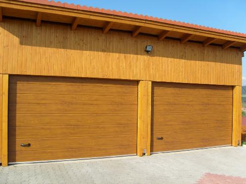 Usi de garaj rezidentiale | Usi garaj