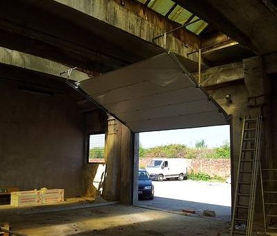 Usi de garaj sectionale industriale | Usi garaj