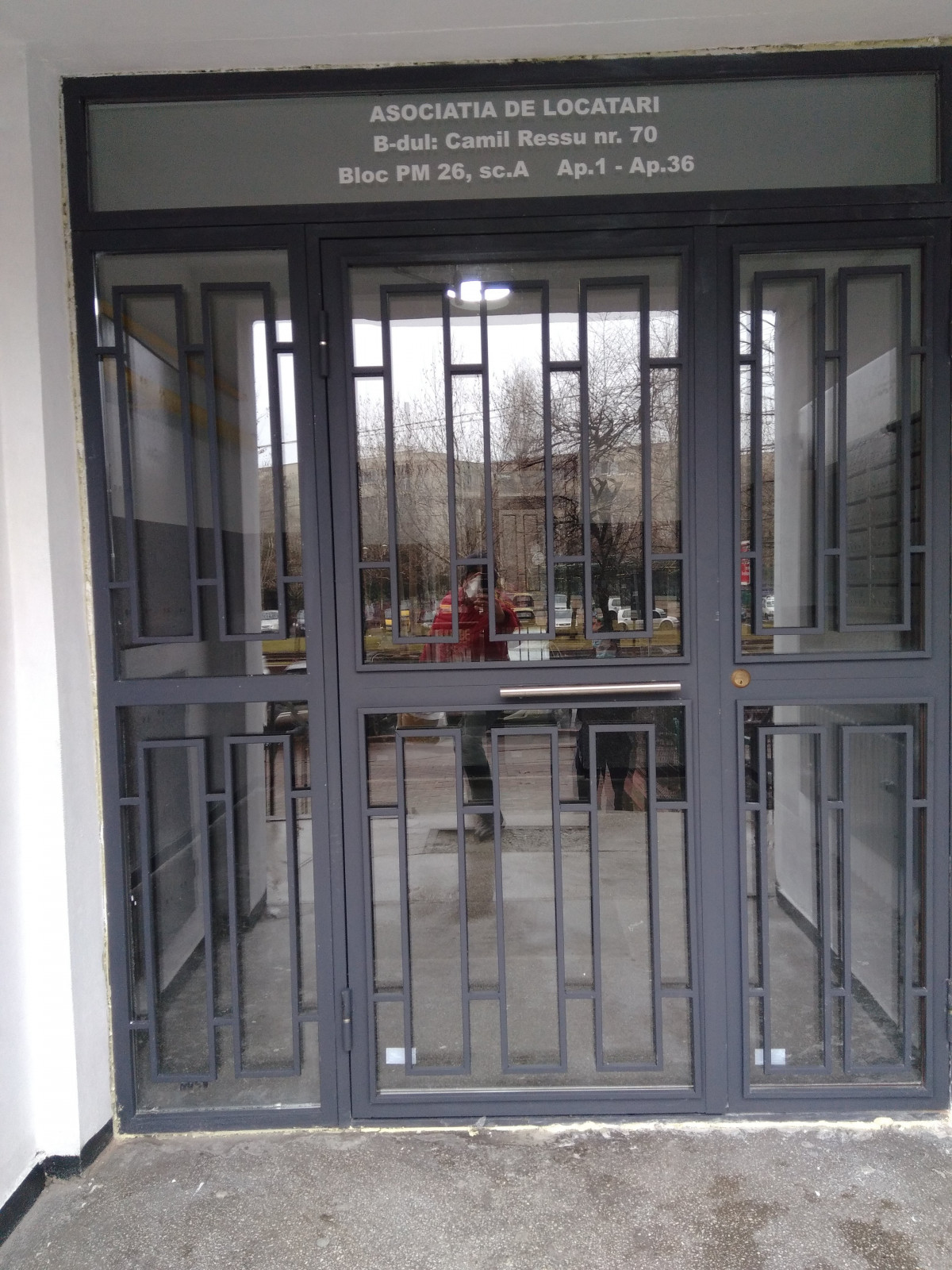 Usi Usa Scara Bloc Trafic Intens, Producator, Usi Usa Scara Bloc Trafic ...