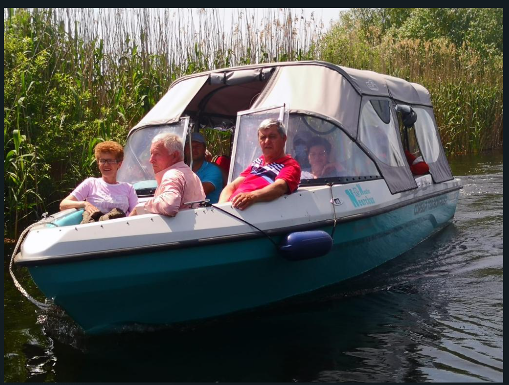 Plimbari Cu Barca In Delta Dunarii Cu Nautictour, Sc Armmad Blue Srl ...