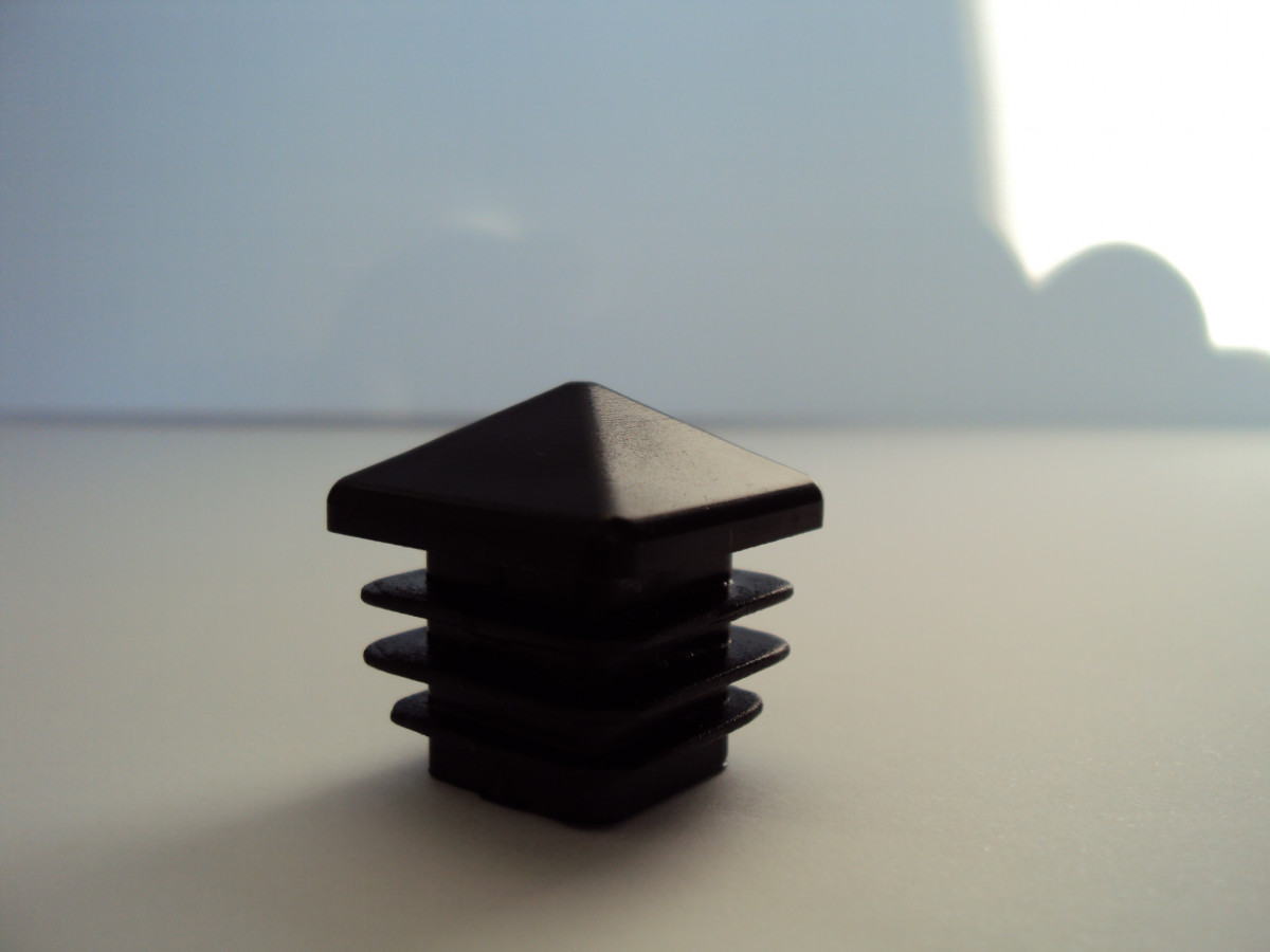 Capace Plastic Patrat Piramida, Cesi Plast