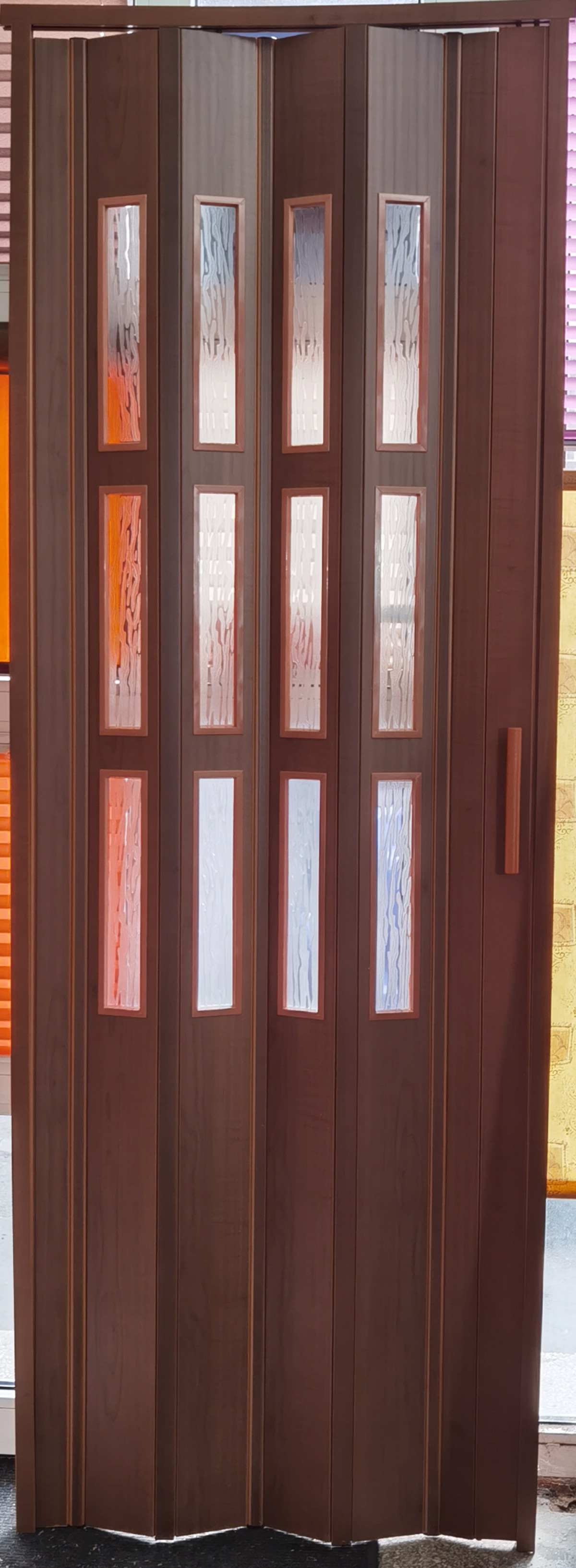 Usi Pliante Cu Geamuri, Furnizor, Es Punct Es Srl