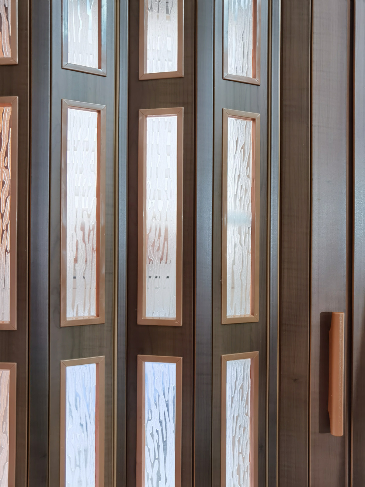 Usi pliante cu geamuri | Usi De Interior pliante vitrate