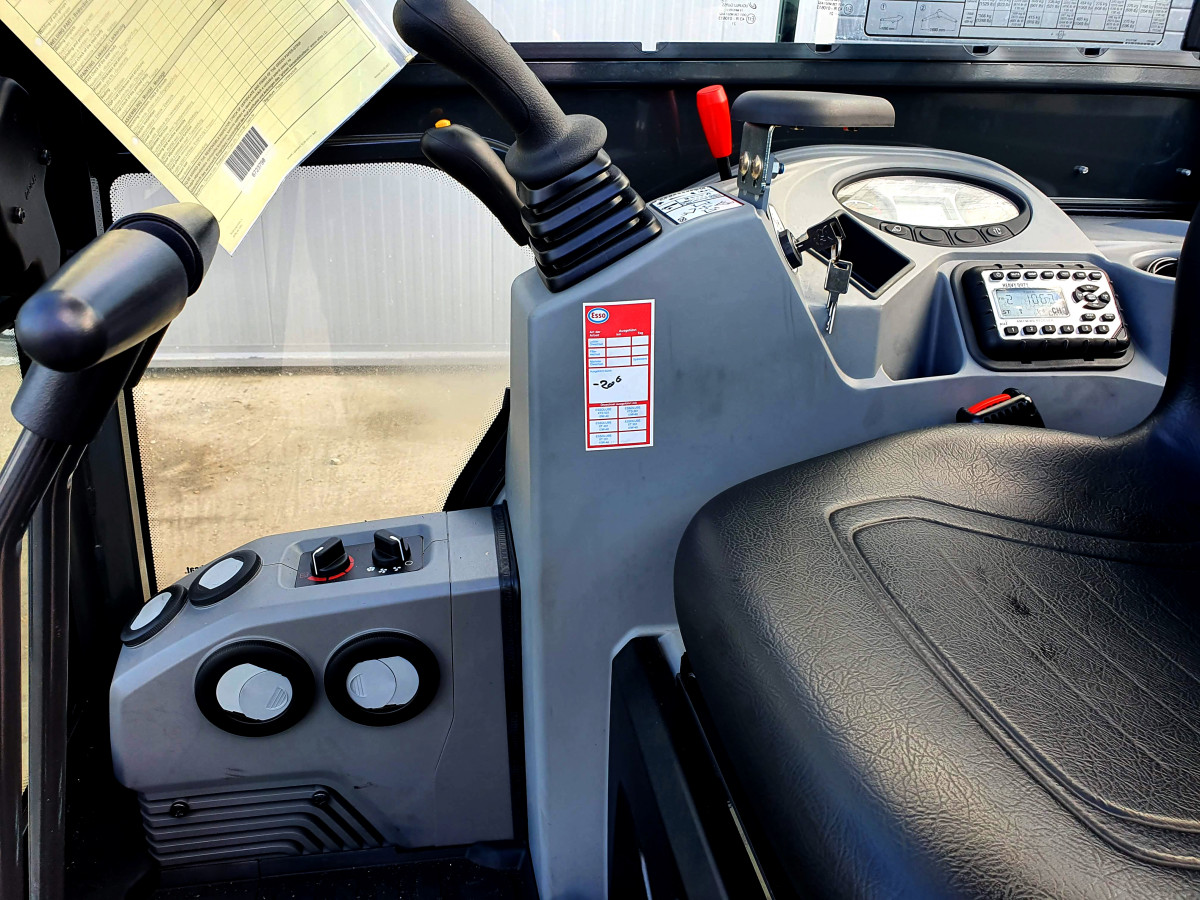 Mini Excavator (1,8t) Bobcat E17 V Cu Picon Nou - 2021 - Dobanda 3,5% ...