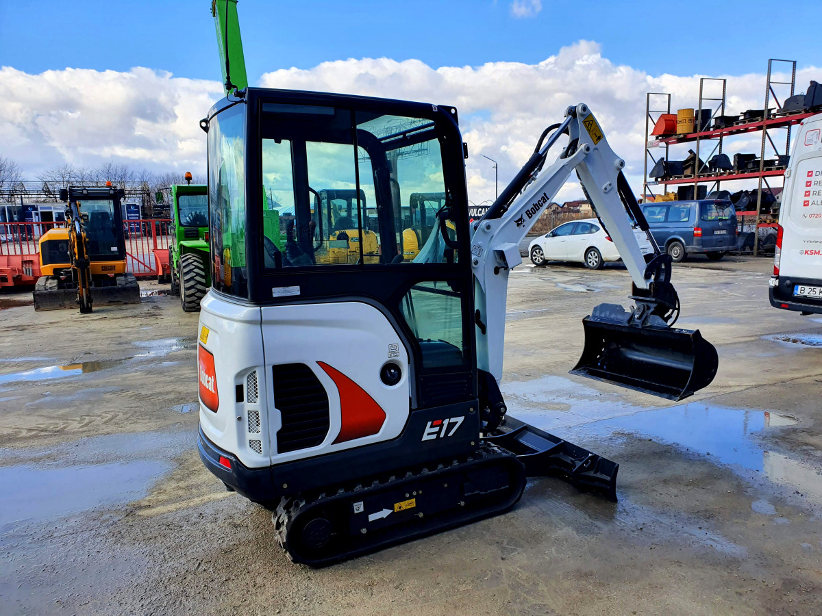 Mini excavator (1,8t) Bobcat E17 V cu picon NOU - 2021 - dobanda 3,5% ...