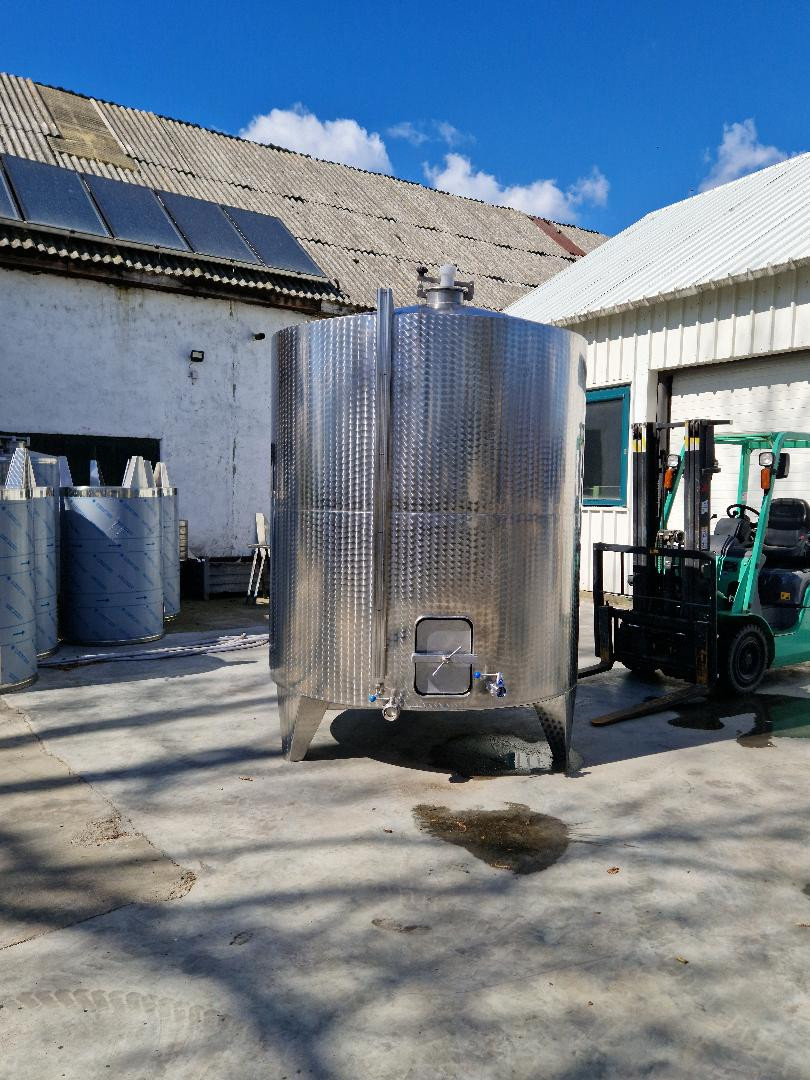 Cisterna Inox Alimentar Sh 5.600 Litri, Furnizor, Sc Kulinox Product Srl