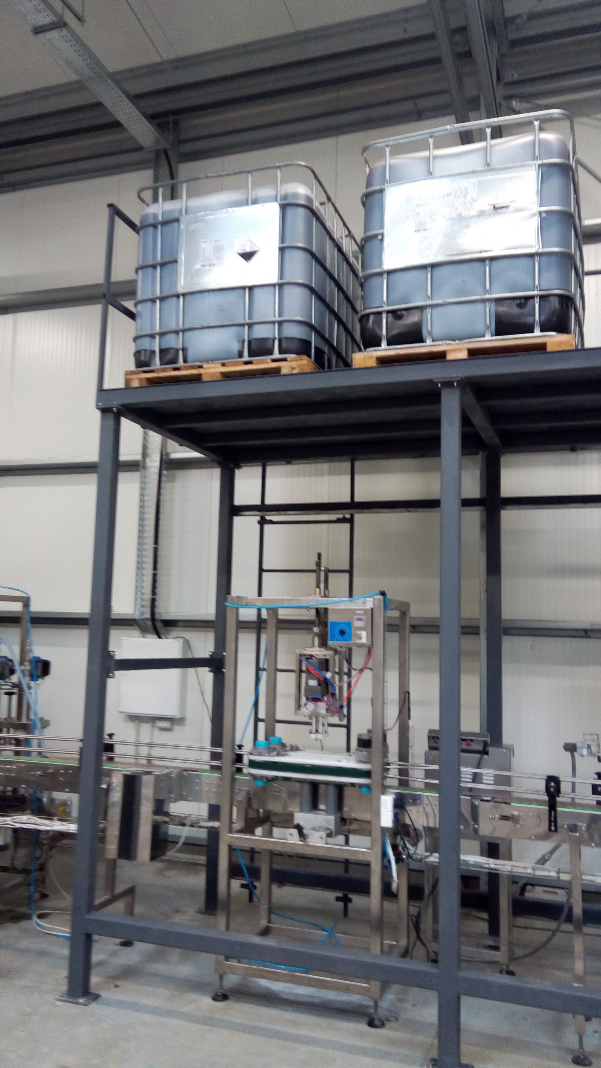 suport containere linie de imbuteliere | confectii metalice