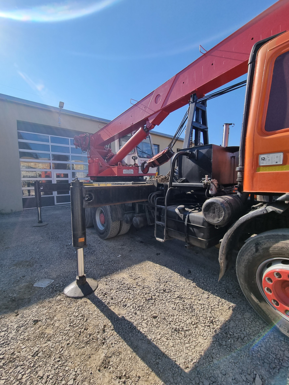 Automacara Hidrom 18to HYDROM inchiriere macara ridicare 18tone Gorj ...