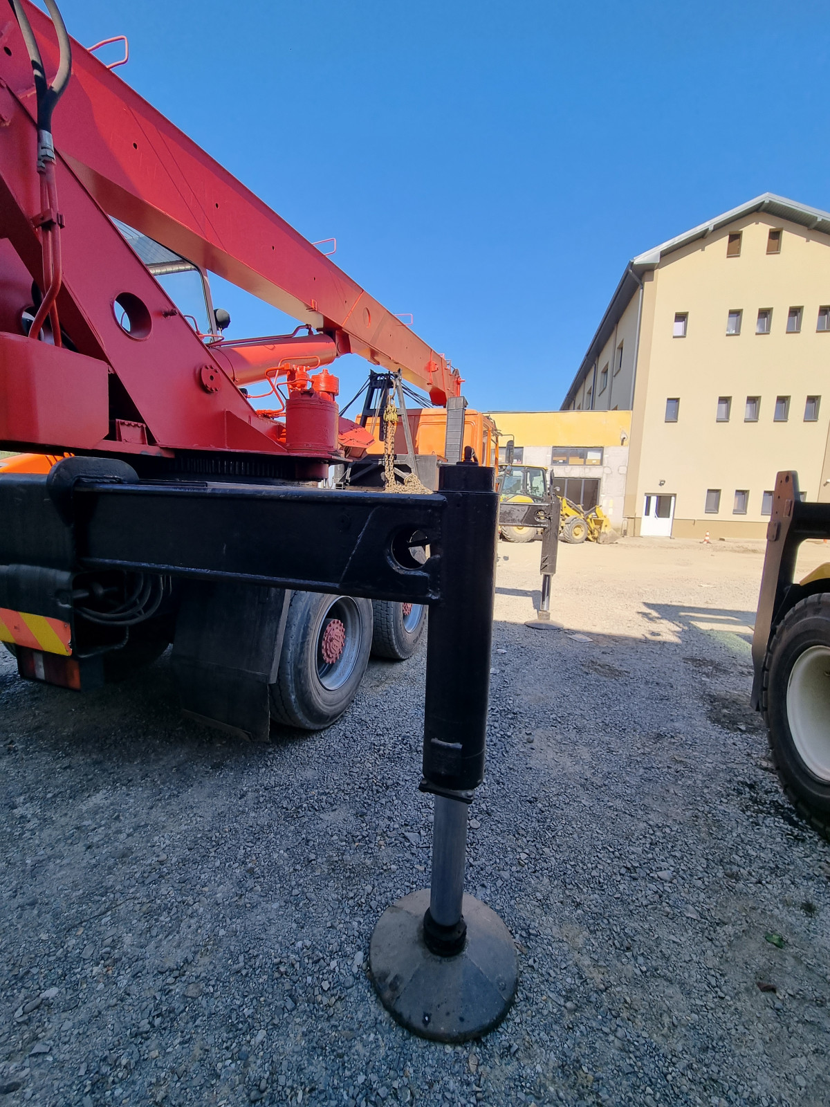 Automacara Hidrom 18to Hydrom Inchiriere Macara Ridicare 18tone Gorj ...