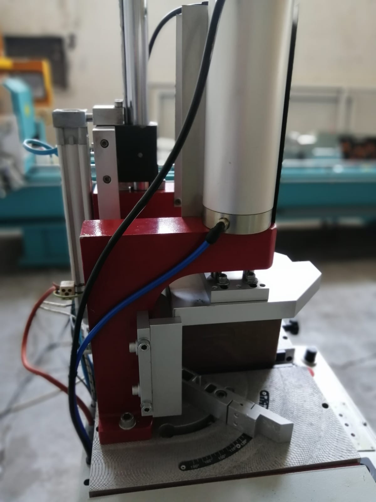 Utilaj Automat De Sudat Profile Pvc Simplu Cap Murat Kb 512, Importator ...