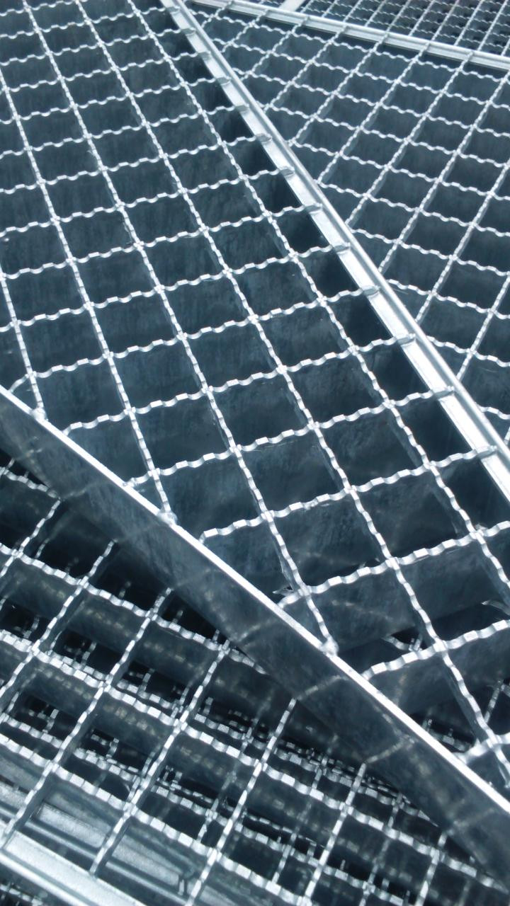 Gratar Metalic Zincat Antiderapant, Importator, Sc Staco Romania Srl