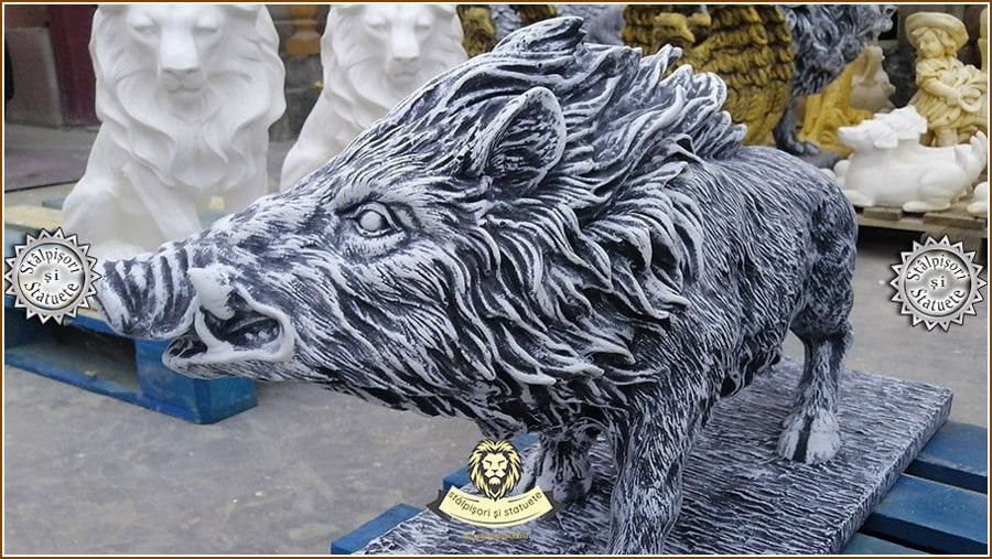 Statueta porc mistret, gri patinat, model S81. | Statuete de gradina