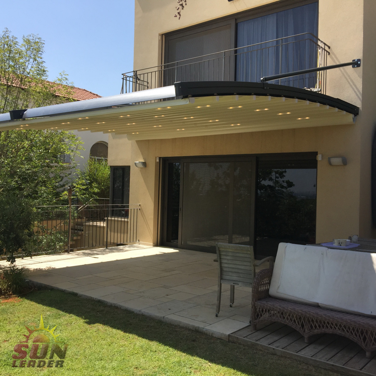 Pergole Retractabile Spline City, Importator, Sc Sun Leader Srl