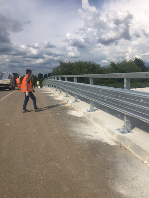 Parapeti Metalici Turceni GORJ | Rutieri Tip Greu GORJ | STANDAR MONTAJ